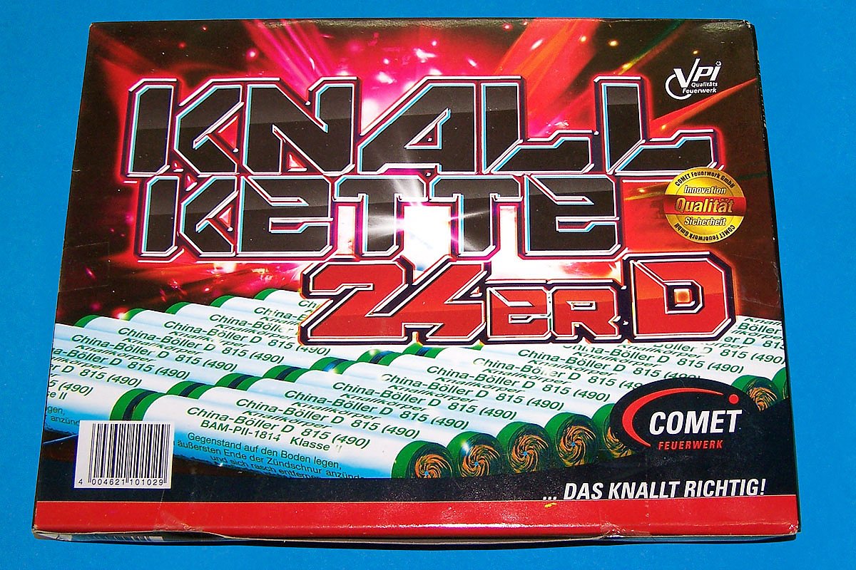 Comet Knallkette 24-Schuss-D-Böller - Feuerwerksvitrine