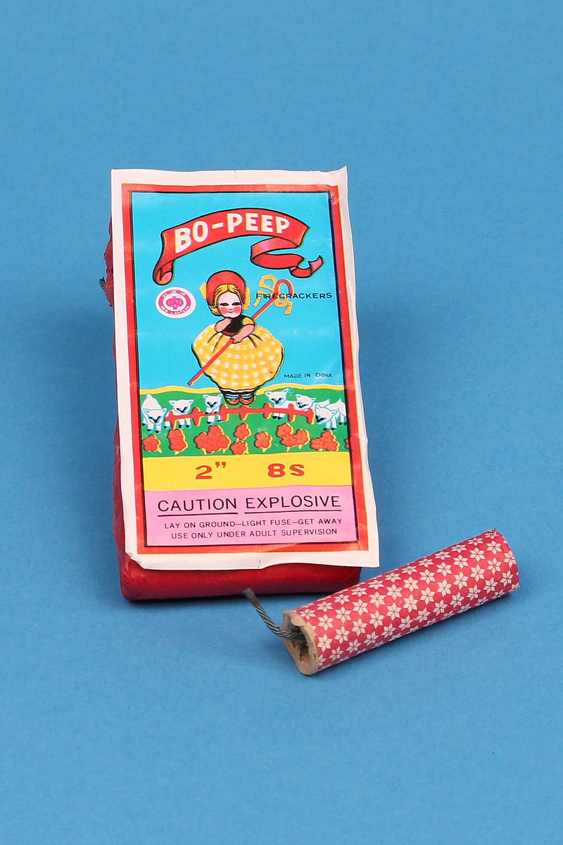 Pyro Cracker - Feuerwerksvitrine