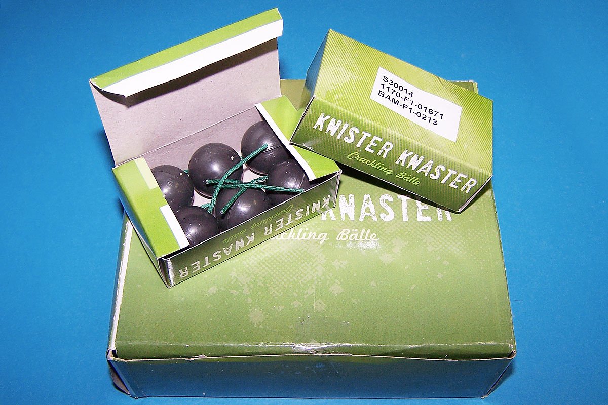 PyroArt Knister Knaster - Feuerwerksvitrine