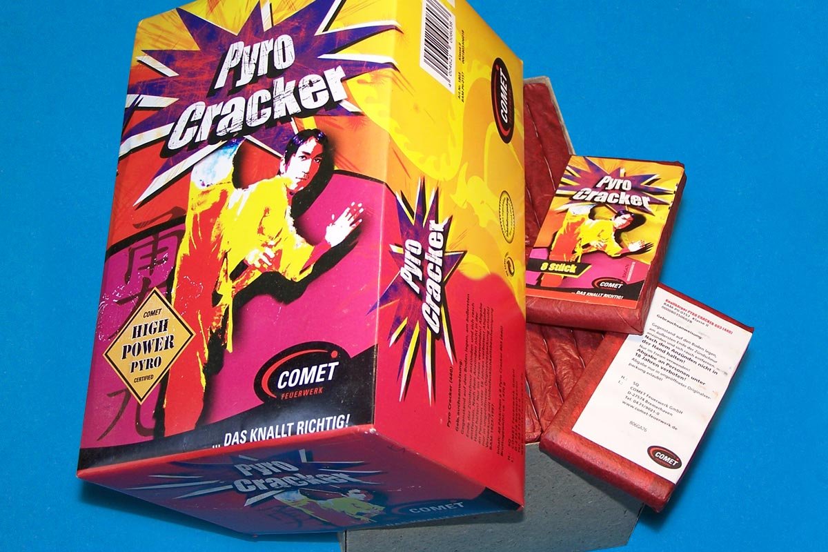 Comet Pyro Cracker - Feuerwerksvitrine